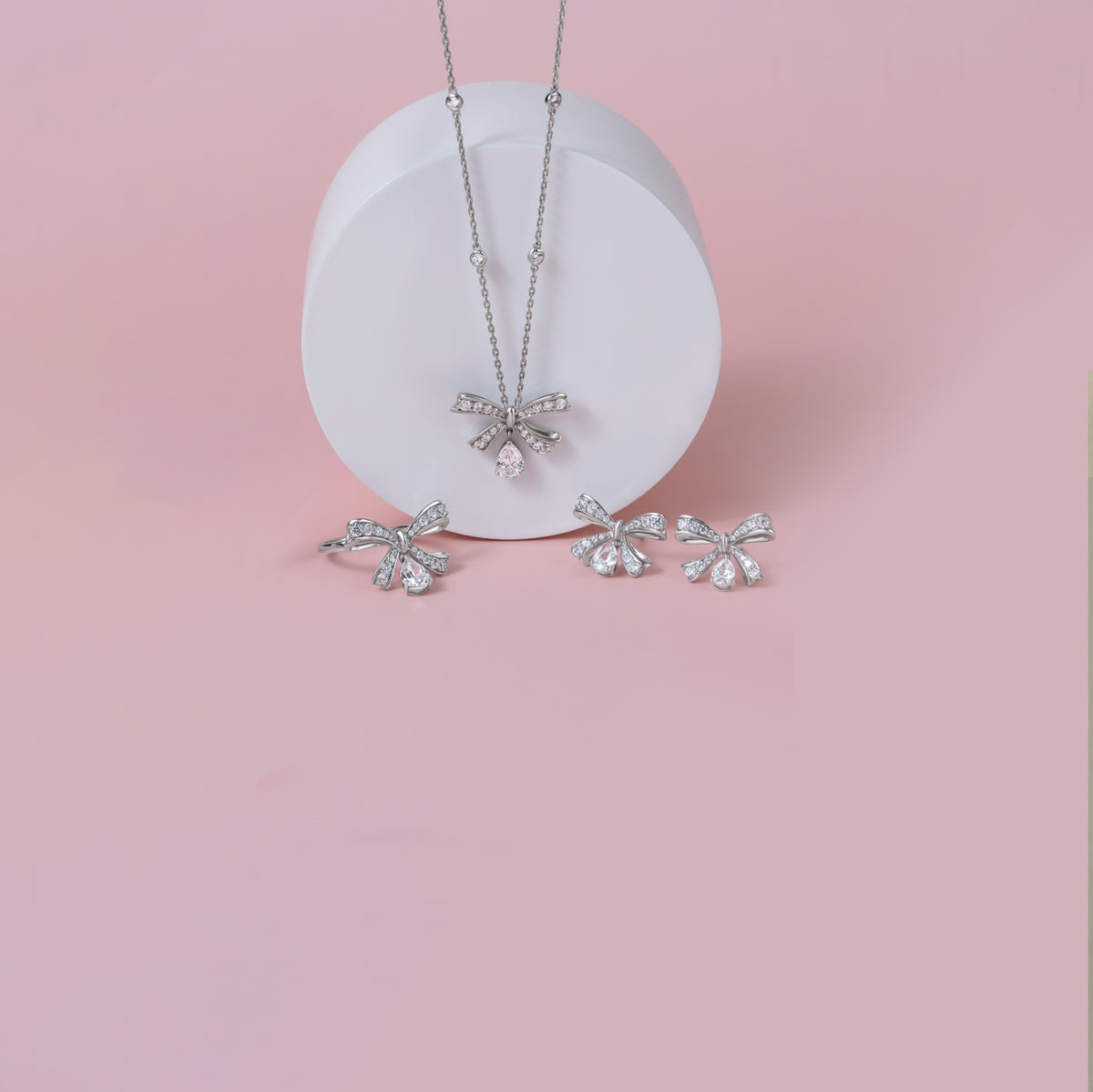 Merii : The finest cubic zirconia silver jewelry – MeriiTH